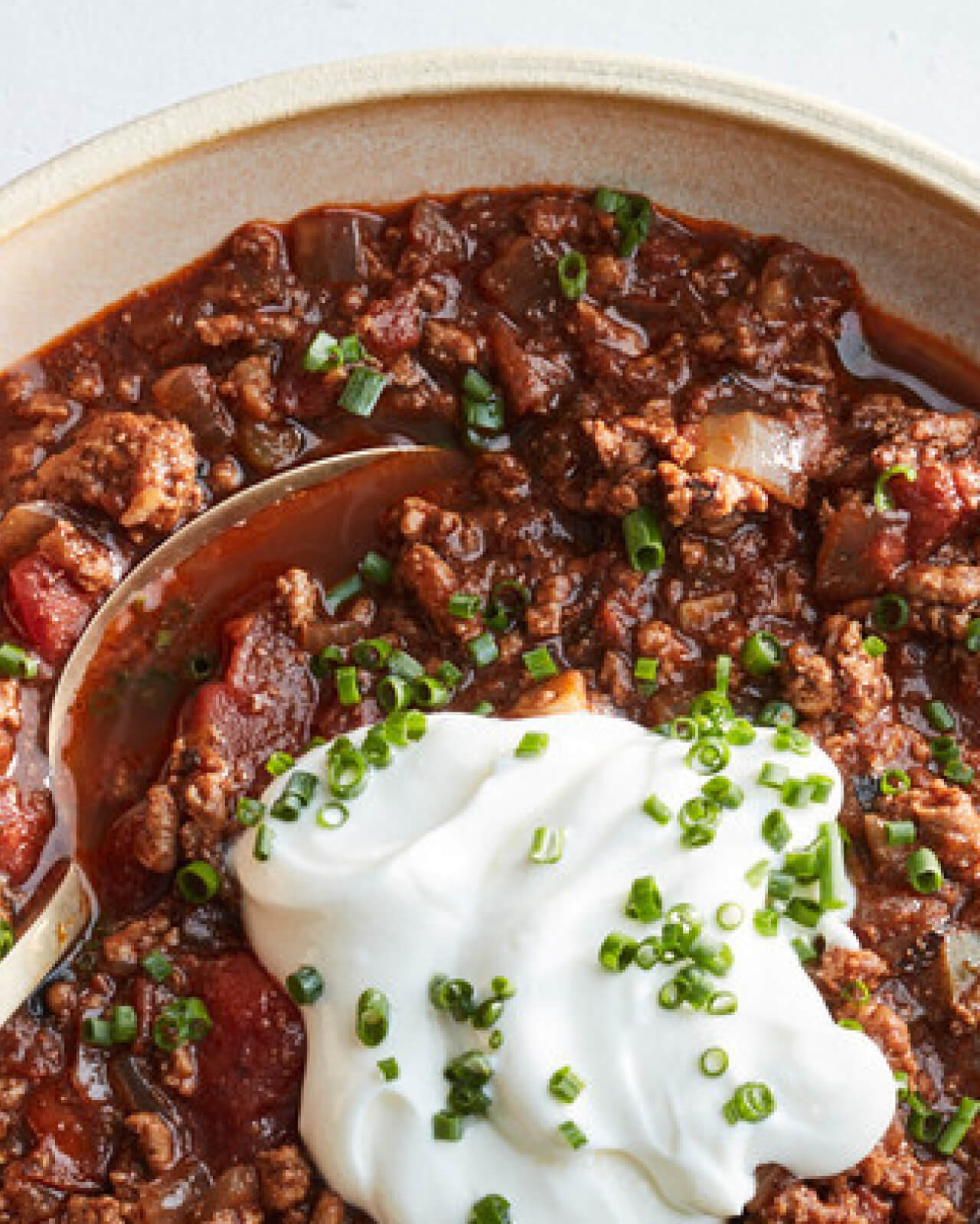 Why Every Home Needs a Dutch Oven (And 10 Easy Meals You Can Make ...